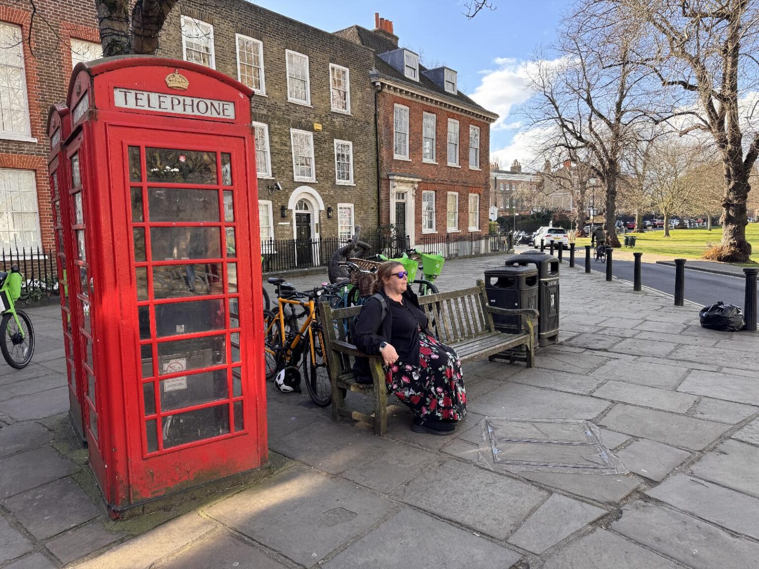 The Ted Lasso Pub (Crown and Anchor Pub/The Prince’s Head) | RobOHara.com